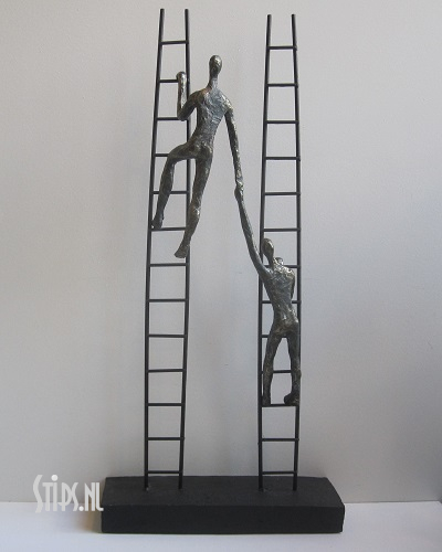 Een uitgestoken hand | gebronsd beeldje | stips.nl